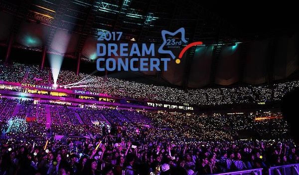 Dream Concert trở lại: Đúng 10 năm từ đêm 'biển đen' cay đắng dành cho SNSD